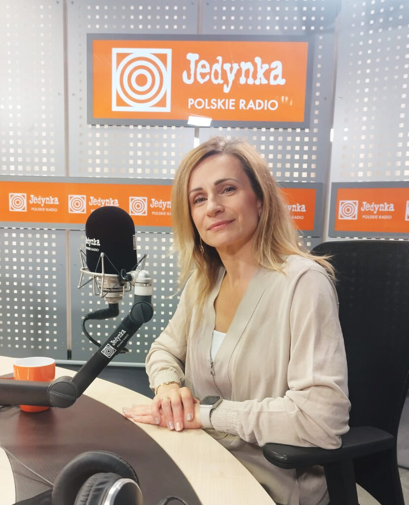 Anna Sroka-Hryń sięga po piosenki Niemena - Jedynka Polskie Radio - Teatr Muzyczny Roma - Odkryj ...